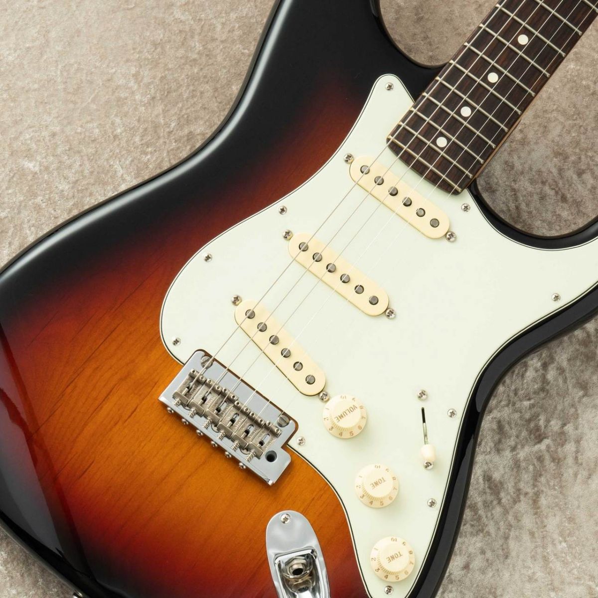 American Professional II Stratocaster Mod. -3 Tone Sunburst- | 【クロサワ楽器店 ...