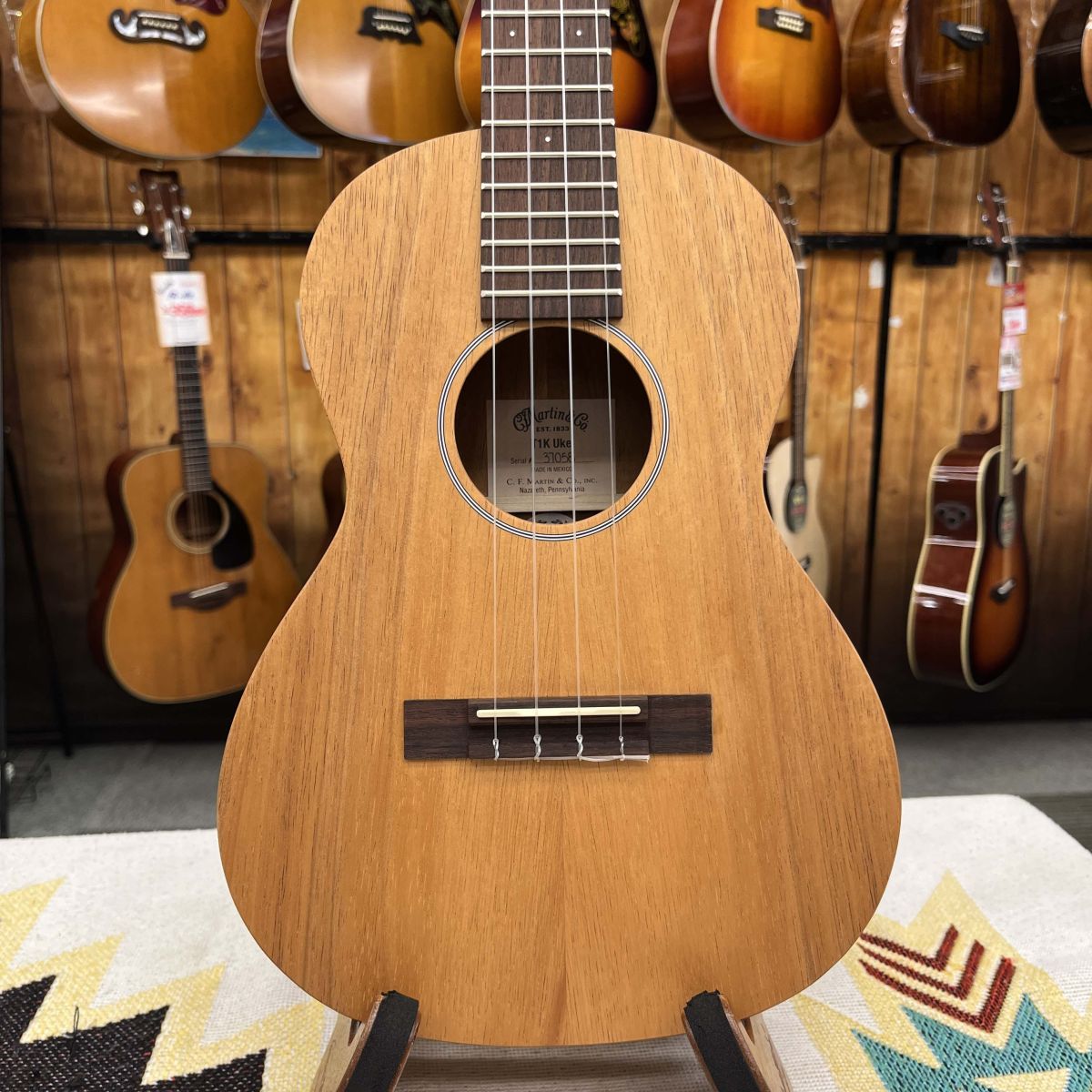 T1K Uke #37058 | 【クロサワ楽器店オンラインショップ】いい楽器とのいい出会いを。クロサワ楽器店通販サイト